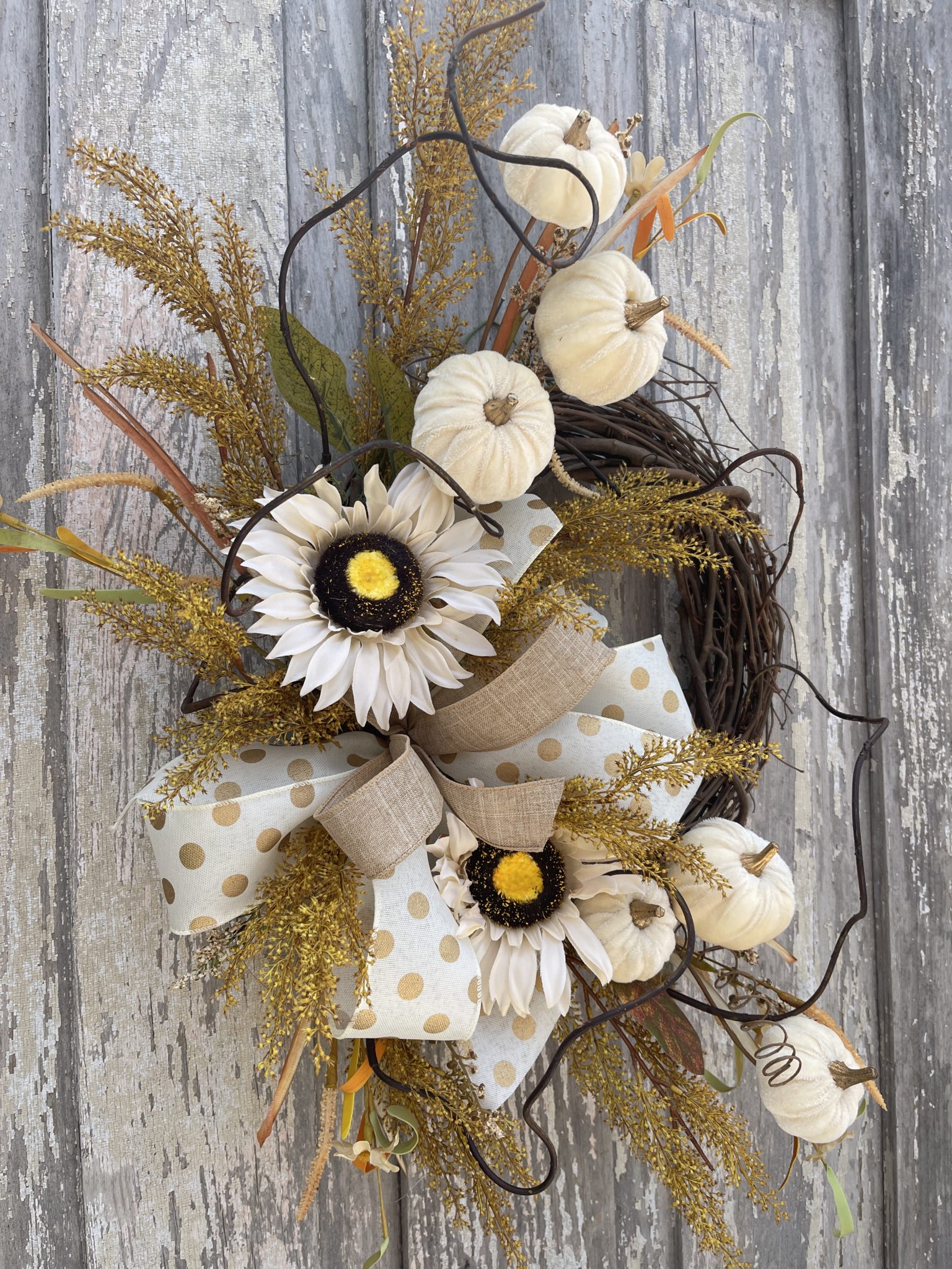 Cream Fall Wreath . Kelea's Design School