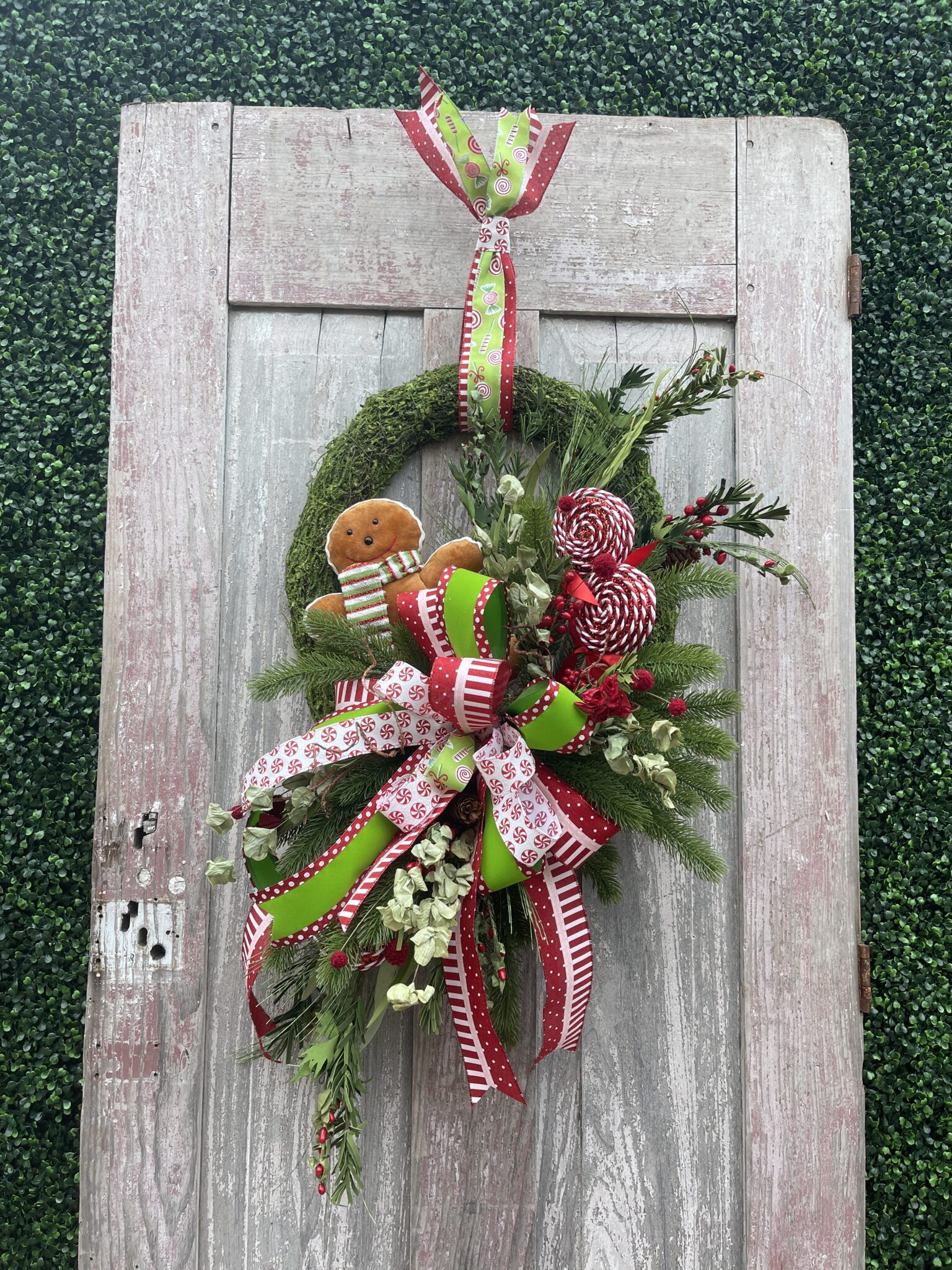 Christmas Gingerbread Oval Wreath . Kelea's Design School